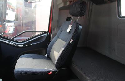 Cina J6M trattore rimorchio camion pesante camion 330HP unità trattore 6x2 in vendita