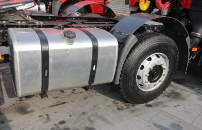 Cina J6M trattore rimorchio camion pesante camion 330HP unità trattore 6x2 in vendita
