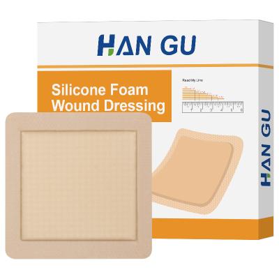China Self Adhesive Silicone Foam Dressing With Border Wound Bandage Pad 12.5x12.5cm for sale