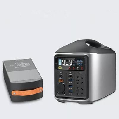 Cina Centrale elettrica portatile esterna da 600 Watt pannello solare batteria Li polimero in vendita