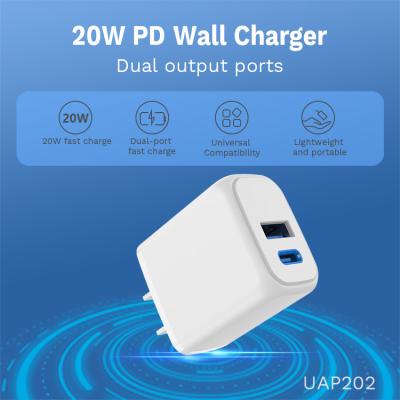 Cina UAP202 PD Power Adapter Dual Port 20W Usb C Wall Charger alimentazione in vendita