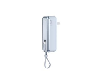 Cina 5000mAh Capsule Power Bank e Wall Charger Mini Portable Charger per tutti i dispositivi in vendita
