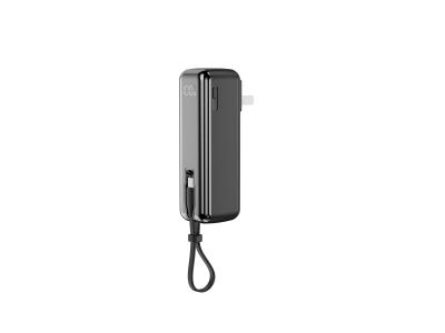 Cina 5000mAh Capsule Power Bank e Wall Charger Mini Portable Charger per tutti i dispositivi in vendita