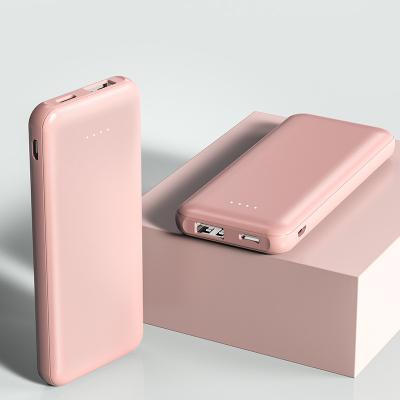 Cina 5V 2A Logo personalizzato Slim Mini Power Bank 5000mAh Caricabatterie mobile Pink PowerBank Regalo promozionale in vendita