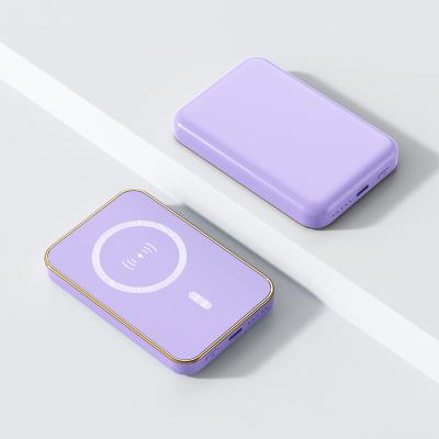 Cina 5000mAh di ricarica veloce ABS caricabatterie wireless Power Bank per cellulari 2024 Ultimo design in vendita