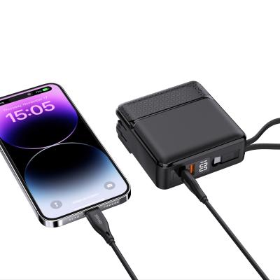 中国 タイプC入力インターフェースとデジタルディスプレイの小型軽量パワーバンク 販売のため