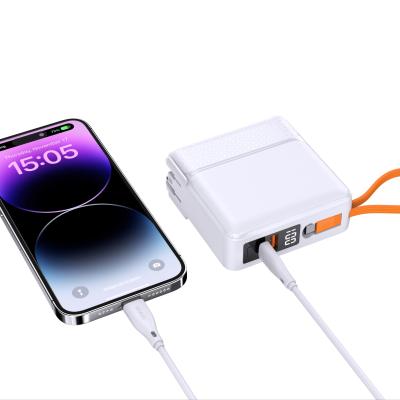 中国 タイプC入力インターフェースとデジタルディスプレイの小型軽量パワーバンク 販売のため
