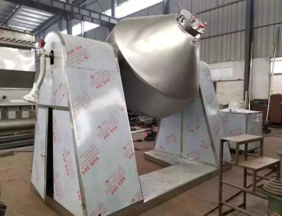 Cina 3rpm-13rpm Industrial Mixer Machines Rotary Cone Vacuum Dryer for Pharmaceutical in vendita