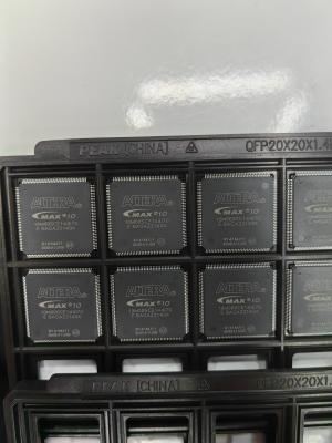 Cina Circuito integrato EQFP144 di 10M08SCE144I7G CI   Nuovo e genuino originale in vendita