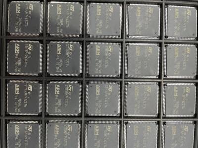中国 STM32H743ZIT6 LQFP144 SMDIntegratedはMCUのコントローラーのミクロ制御を巡回する 販売のため