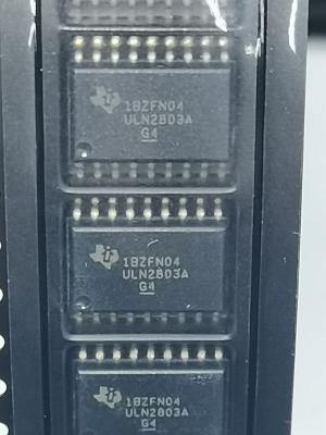 中国 ULN2803ADWR SOP18 SMDIntegratedはMCUのコントローラーのミクロ制御を巡回する 販売のため