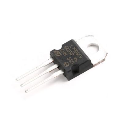 中国 Chuangyunxinyuanの新しく、元の構成の電子工学ICの破片の電気供給L7905CV 販売のため