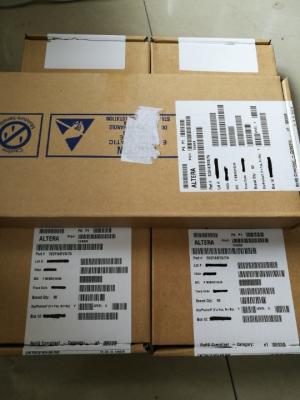 中国 STM8S005C6T6TR IC MCU 8BIT 32KBのフラッシュ48LQFP STM8S005 STM8S005C6T6 販売のため