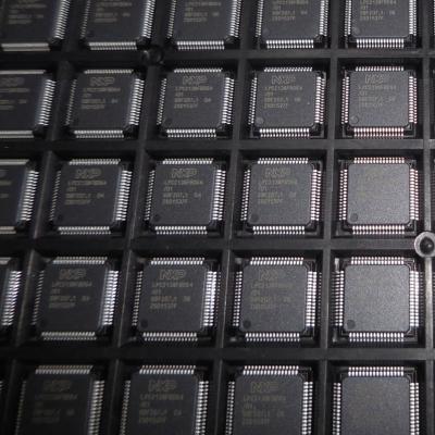 中国 未使用LPC2138FBD64 QFP64の集積回路の破片ICのマイクロ制御回路真新しい原物 販売のため
