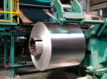 Cina Lo zinco di Dx51d G300 ha ricoperto la bobina d'acciaio galvanizzata calda per coprire lo strato in vendita