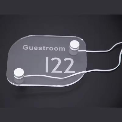 Cina Segni a LED acrilici personalizzati Luci illuminate Lettere di logo Segni cartelloni in vendita
