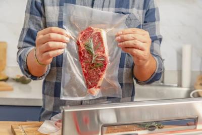 Китай Уплотнитель вакуума Bpa свободный кладет размер в мешки кварты сумка вакуума еды Sous Vide 100 пакетов ясно продается
