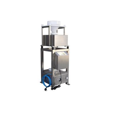 China Gravity Free Fall Metal Separator Machines For Food / Plastic Industry for sale