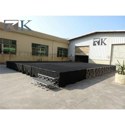 China Portable catwalks folding stages portable banque Outdoor  portable stage spot light portable stage system for sale