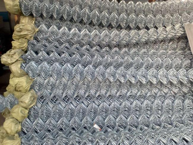 chain link fence