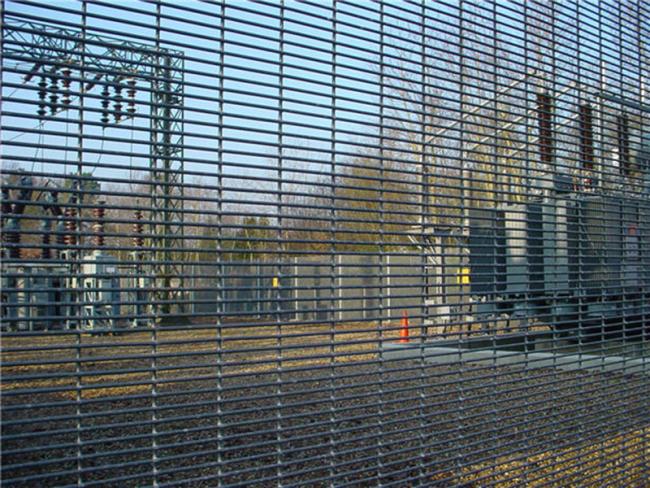 358 fence