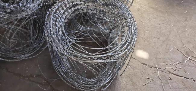 razor wire mesh