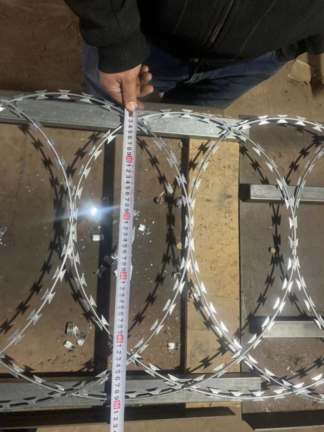 razor wire