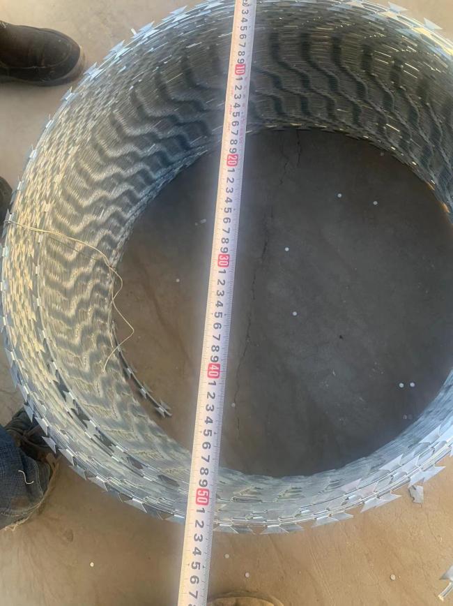 concertina razor wire