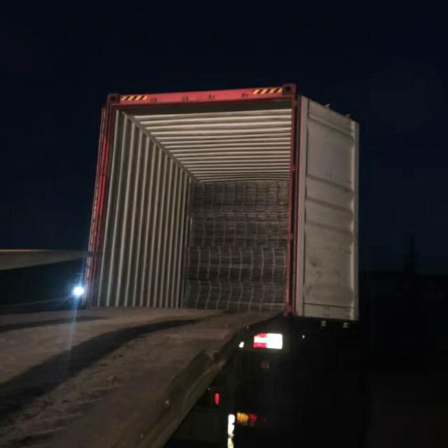 concrete wire mesh loading