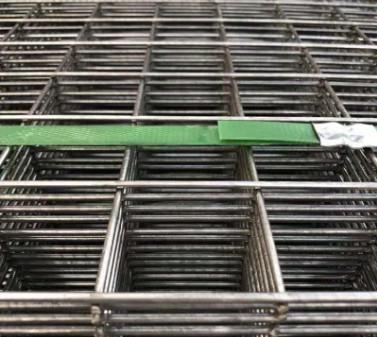 China 1x1 Hot Dipped Galvanized Welded Wire Mesh Pvc Coated Steel Matting for sale
