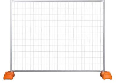 China Hot Dipped Mesh Portable Temporary Fence For Protection for sale