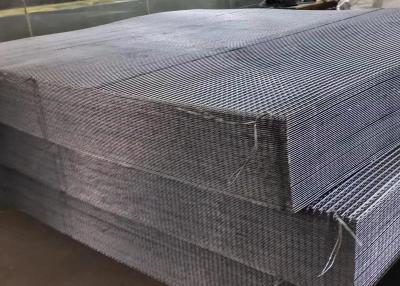 China Hot Dipped Galvanized Welded Wire Mesh For Animal Pet Cages for sale