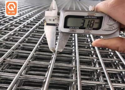 Китай сетка 2.4mx5.8m серебряная сваренная гальванизированная/Pvc покрыла продается