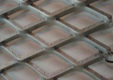 中国 六角形の穴が付いているコーティングの拡大された金属線の網を粉にしなさい 販売のため