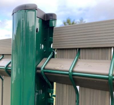 China 3d Design 60x60mm Curved Metal Fence For Garden for sale