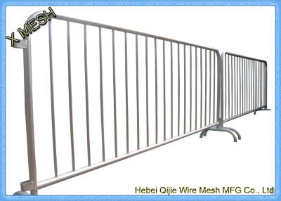 China Crowd Control Barrier Mesh Fencing Steel Pipe Light Silver For Sporting Events for sale