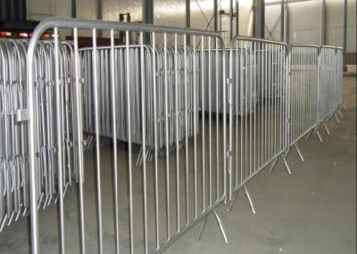 中国 中国の浸った卸し売り平らなフィートの熱い鋼鉄鳴いた制御障壁の歩行者のバリケードの安全バリアに電流を通した 販売のため