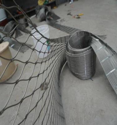 China 316 Hot Sale Factory Supply Woven Enclosure Mesh Fence Guardrail Stainless Steel 316 Flexible Wire Rope Mesh Net Bending Cutting for sale