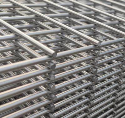 China 2*2 Galvanized Welded Wire Mesh Panel Construction Steel Wire Mesh Panel Fence Panel for sale