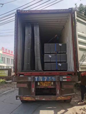 China 1.2mm Steel Welded Wire Mesh Panels for Farm Use for sale