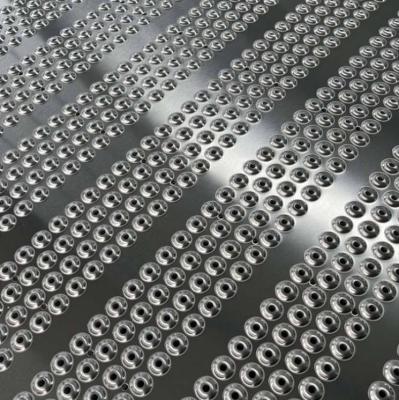 China Easy Installation Perforated Crocodile Mouth Grip Strut Safety Grating for Stair Treads for sale