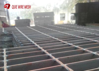China HDG Press Welded Expanded Metal Mesh 2mm Steel Grating For Drainage Channel for sale