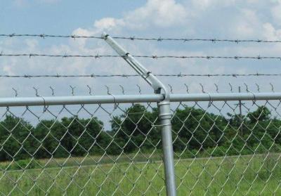 China 8 Ft X 50 Ft Chain Link Fabric Fencing With Razor Barbed Wire For High Level Security for sale