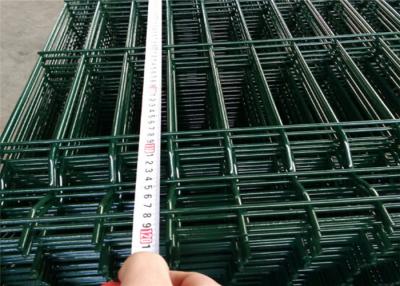 Cina Recinzione saldata ricoperta PVC della rete metallica del pollaio galvanizzata con la posta in vendita