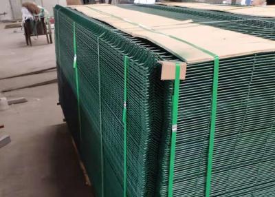 China 200*50mm 3D Curved Wire Mesh Fence Panels For Road And Transit , Longlife for sale