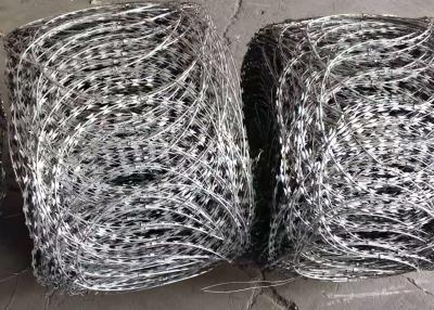 Cina Acciaio inossidabile galvanizzato caldo Bto22 dell'involucro del cavo piano del rasoio per l'azienda agricola in vendita