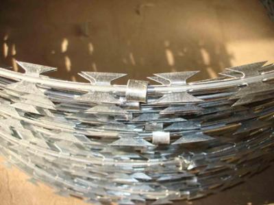 China Galvanized Barbed Bto10 Concertina Razor Wire For Prisons for sale