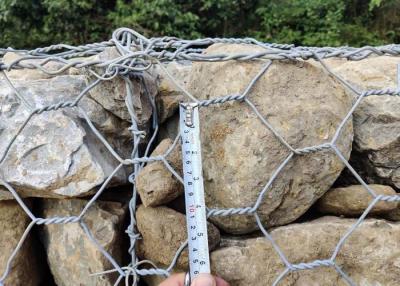 Cina Il PVC esagonale della maglia 2x1x1 Hesco ha ricoperto la scatola del gabbione in vendita