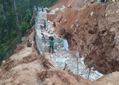 Cina L'inondazione galvanizzata pesante impedisce i canestri del gabbione del cavo in vendita