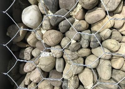 Cina Il PVC galvanizzato ha ricoperto il tessuto Mesh Gabion Rock Cages in vendita